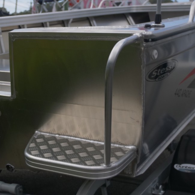 Edge Boat Options - Stessl Boats - Innovation Since 1975